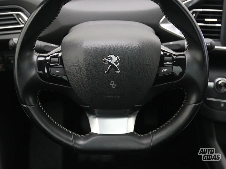Blue Peugeot 308 2016 in Vilnius, with an engine capacity of 1.60 L and mileage of 200 thousand km for 6299 €, photo 19 on AUTOMOTO.COM.LV