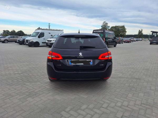 Blue Peugeot 308 2016 in Taurage, with an engine capacity of 1.20 L and mileage of 138 thousand km for 4999 €, photo 5 on AUTOMOTO.COM.LV
