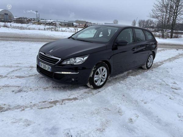 Blue Peugeot 308 2017 in Taurage, with an engine capacity of 1.60 L and mileage of 238 thousand km for 5200 €, photo 2 on AUTOMOTO.COM.LV
