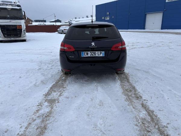 Blue Peugeot 308 2017 in Taurage, with an engine capacity of 1.60 L and mileage of 238 thousand km for 5200 €, photo 8 on AUTOMOTO.COM.LV