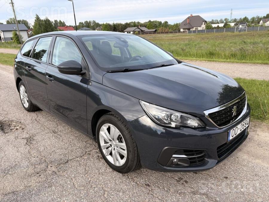 Blue Peugeot 308 2017 in Riga, with an engine capacity of 1.60 L and mileage of 196 thousand km for 5600 €, photo 8 on AUTOMOTO.COM.LV