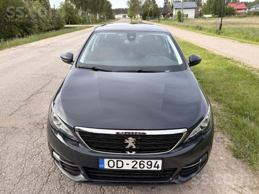 Blue Peugeot 308 2017 in Riga, with an engine capacity of 1.60 L and mileage of 196 thousand km for 5600 €, photo 9 on AUTOMOTO.COM.LV