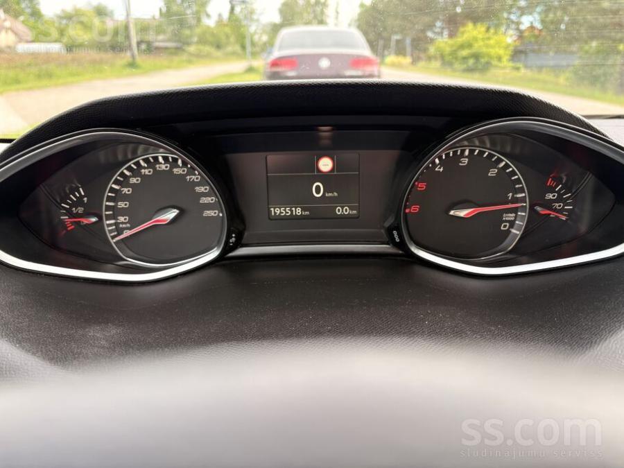 Blue Peugeot 308 2017 in Riga, with an engine capacity of 1.60 L and mileage of 196 thousand km for 5600 €, photo 12 on AUTOMOTO.COM.LV