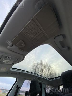 Blue Peugeot 308 2017 in Riga, with an engine capacity of 1.50 L and mileage of 191 thousand km for 6000 €, photo 3 on AUTOMOTO.COM.LV
