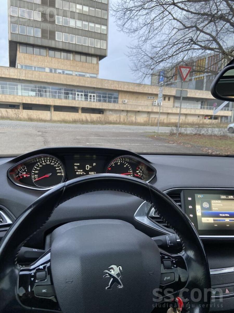 Blue Peugeot 308 2017 in Riga, with an engine capacity of 1.50 L and mileage of 191 thousand km for 6000 €, photo 4 on AUTOMOTO.COM.LV