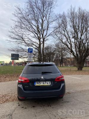 Blue Peugeot 308 2017 in Riga, with an engine capacity of 1.50 L and mileage of 191 thousand km for 6000 €, photo 7 on AUTOMOTO.COM.LV