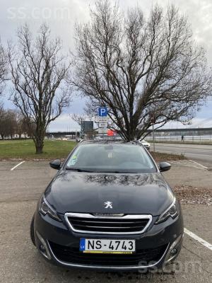 Blue Peugeot 308 2017 in Riga, with an engine capacity of 1.50 L and mileage of 191 thousand km for 6000 €, photo 8 on AUTOMOTO.COM.LV
