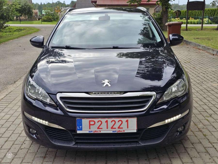 Blue Peugeot 308 2017 in Ariogala, with an engine capacity of 1.20 L and mileage of 218 thousand km for 4400 €, photo 7 on AUTOMOTO.COM.LV