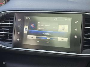 Blue Peugeot 308 2017 in Ariogala, with an engine capacity of 1.20 L and mileage of 218 thousand km for 4400 €, photo 14 on AUTOMOTO.COM.LV