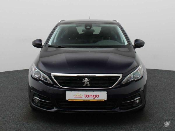 Peugeot 308 2017 in Vilnius on AUTOMOTO.COM.LV Blue Peugeot 308 2017 in Vilnius, with an engine capacity of 1.60 L and mileage of 256 thousand km for 5000 €, photo 3 on AUTOMOTO.COM.LV