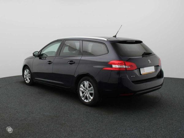 Peugeot 308 2017 in Vilnius on AUTOMOTO.COM.LV Blue Peugeot 308 2017 in Vilnius, with an engine capacity of 1.60 L and mileage of 256 thousand km for 5000 €, photo 5 on AUTOMOTO.COM.LV