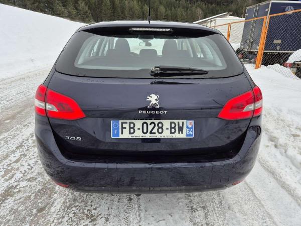 Zils Peugeot 308 2018 Viļņa, ar dzinēja tilpumu 1.50 L un nobraukumu 178 tūkst. km par 6700 €, foto 5 vietnē AUTOMOTO.COM.LV