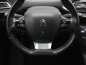 Blue Peugeot 308 2018 in Vilnius, with an engine capacity of 1.20 L and mileage of 177 thousand km for 7399 €, photo 19 on AUTOMOTO.COM.LV