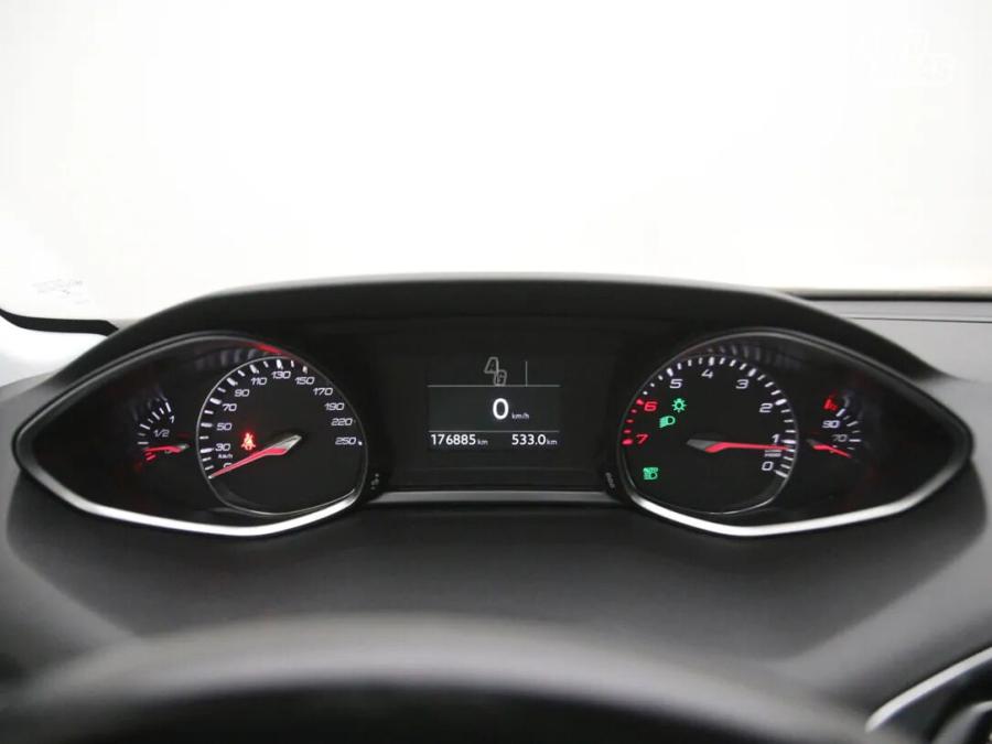 Blue Peugeot 308 2018 in Vilnius, with an engine capacity of 1.20 L and mileage of 177 thousand km for 7399 €, photo 20 on AUTOMOTO.COM.LV