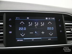 Blue Peugeot 308 2018 in Vilnius, with an engine capacity of 1.20 L and mileage of 177 thousand km for 7399 €, photo 21 on AUTOMOTO.COM.LV