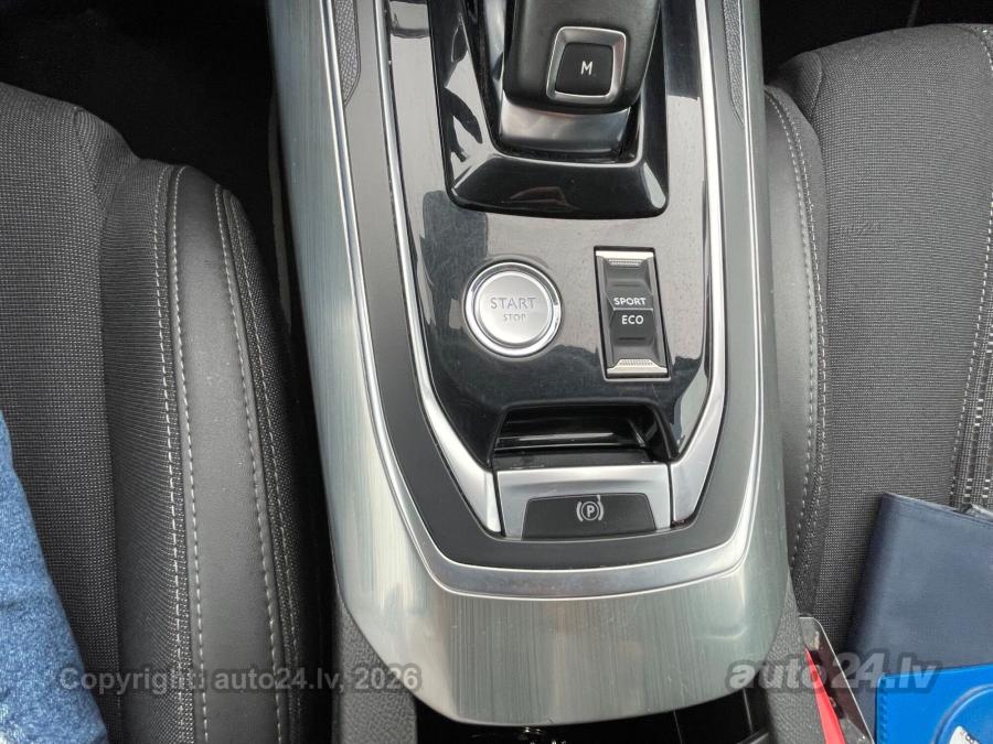Zils Peugeot 308 2018 Tartu, ar dzinēja tilpumu 1.50 L un nobraukumu 196 tūkst. km par 9990 €, foto 16 vietnē AUTOMOTO.COM.LV