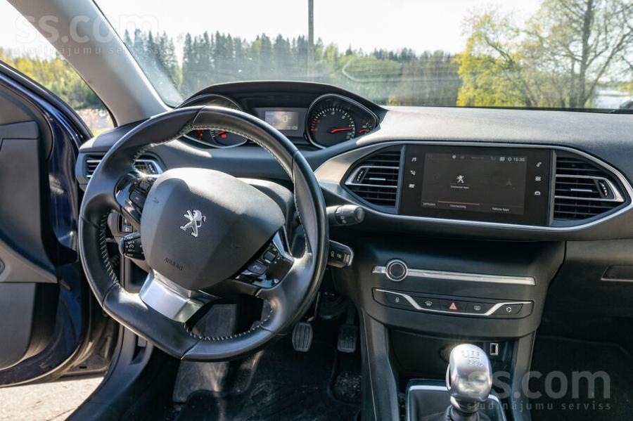 Zils Peugeot 308 2019 Rīga, ar dzinēja tilpumu 1.50 L un nobraukumu 192 tūkst. km par 6900 €, foto 6 vietnē AUTOMOTO.COM.LV