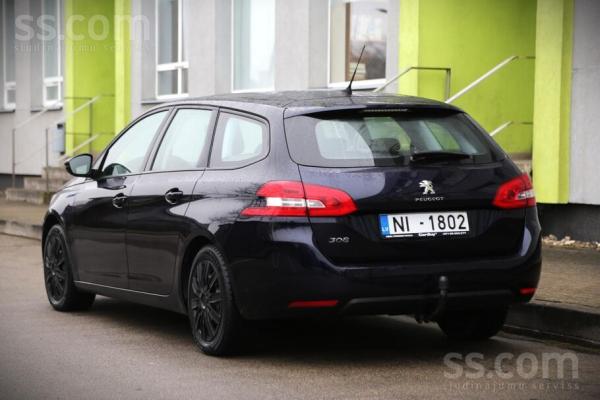 Blue Peugeot 308 2019 in Riga, with an engine capacity of 1.50 L and mileage of 221 thousand km for 6995 €, photo 5 on AUTOMOTO.COM.LV