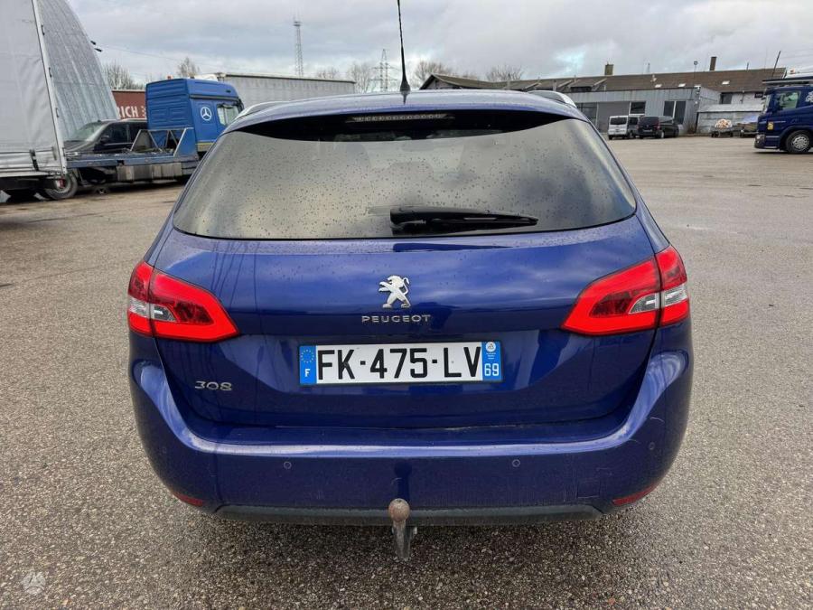 Blue Peugeot 308 2019 in Marijampole, with an engine capacity of 1.50 L and mileage of 204 thousand km for 7000 €, photo 4 on AUTOMOTO.COM.LV