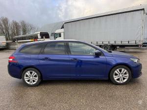 Blue Peugeot 308 2019 in Marijampole, with an engine capacity of 1.50 L and mileage of 204 thousand km for 7000 €, photo 6 on AUTOMOTO.COM.LV