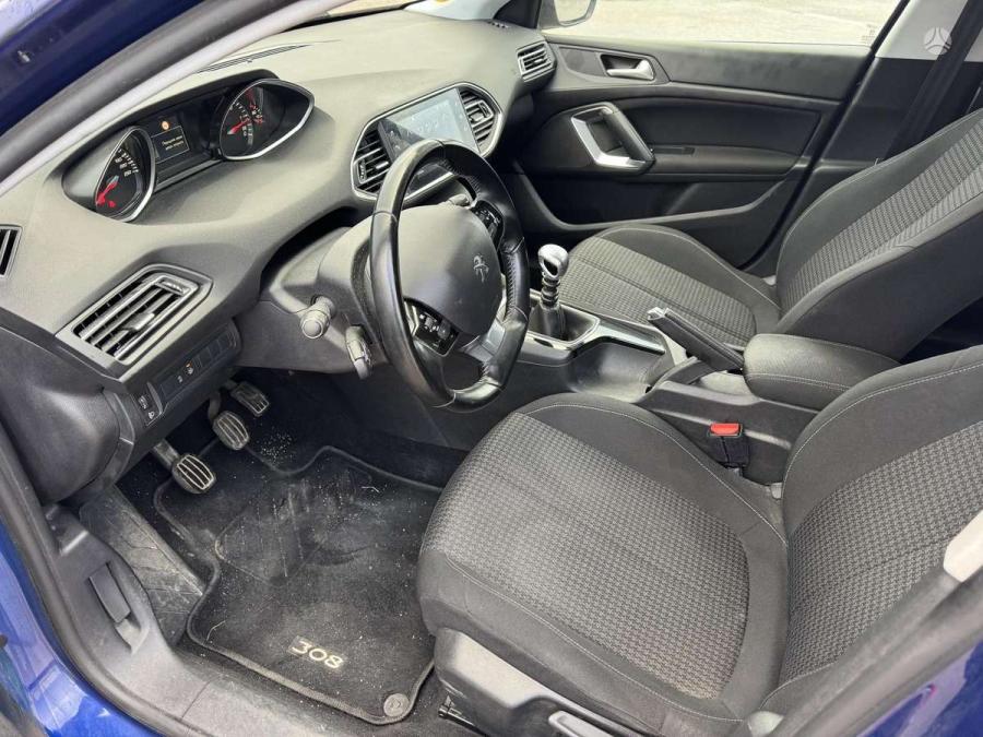 Blue Peugeot 308 2019 in Marijampole, with an engine capacity of 1.50 L and mileage of 204 thousand km for 7000 €, photo 10 on AUTOMOTO.COM.LV