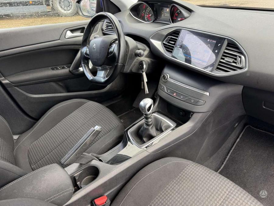 Blue Peugeot 308 2019 in Marijampole, with an engine capacity of 1.50 L and mileage of 204 thousand km for 7000 €, photo 15 on AUTOMOTO.COM.LV