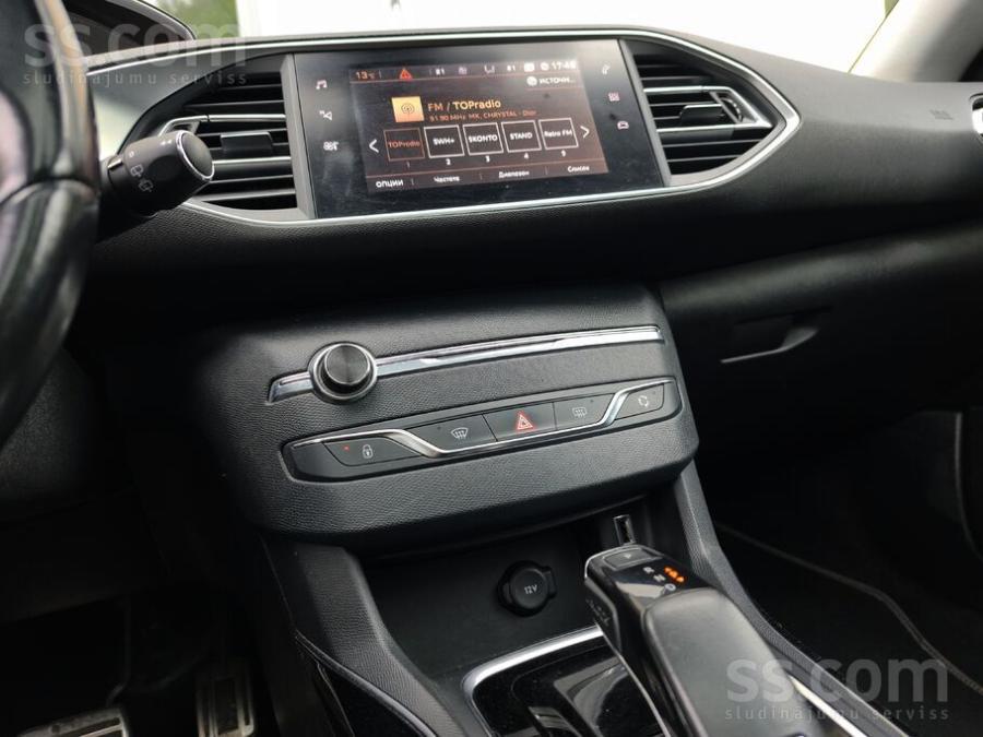 Zils Peugeot 308 2019 Jelgava, ar dzinēja tilpumu 1.20 L un nobraukumu 119 tūkst. km par 8990 €, foto 27 vietnē AUTOMOTO.COM.LV
