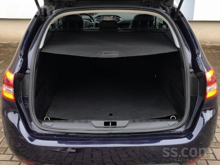 Zils Peugeot 308 2019 Jelgava, ar dzinēja tilpumu 1.20 L un nobraukumu 119 tūkst. km par 8990 €, foto 32 vietnē AUTOMOTO.COM.LV