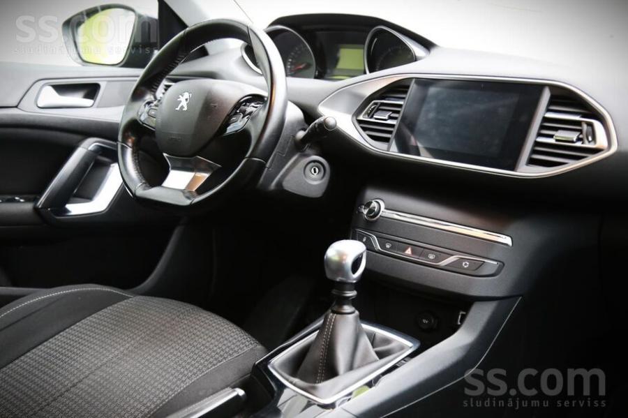 Zils Peugeot 308 2019 Rīga, ar dzinēja tilpumu 1.50 L un nobraukumu 221 tūkst. km par 5995 €, foto 12 vietnē AUTOMOTO.COM.LV