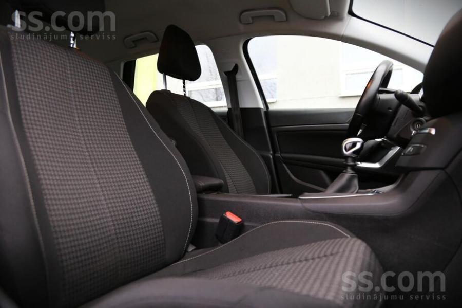 Zils Peugeot 308 2019 Rīga, ar dzinēja tilpumu 1.50 L un nobraukumu 221 tūkst. km par 5995 €, foto 14 vietnē AUTOMOTO.COM.LV