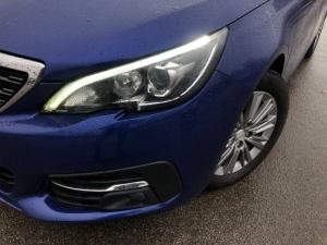 Blue Peugeot 308 2019 in Riga, with an engine capacity of 1.50 L and mileage of 191 thousand km for 10950 €, photo 8 on AUTOMOTO.COM.LV