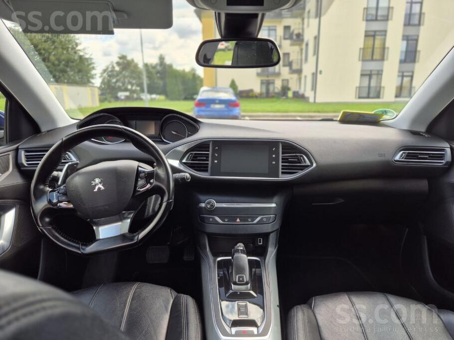 Blue Peugeot 308 2019 in Riga, with an engine capacity of 1.50 L and mileage of 184 thousand km for 8890 €, photo 6 on AUTOMOTO.COM.LV