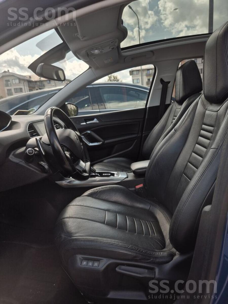 Blue Peugeot 308 2019 in Riga, with an engine capacity of 1.50 L and mileage of 184 thousand km for 8890 €, photo 9 on AUTOMOTO.COM.LV