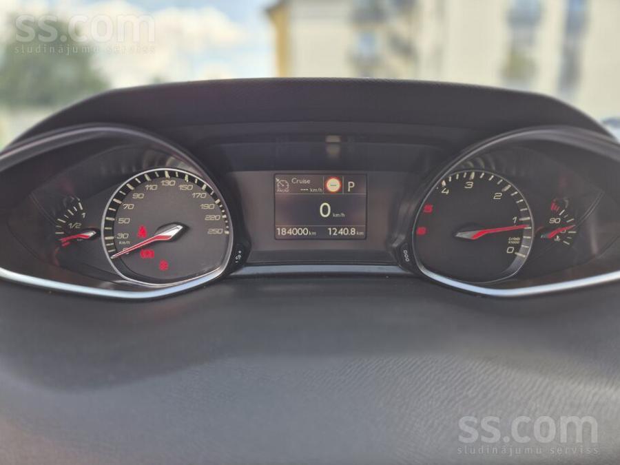 Blue Peugeot 308 2019 in Riga, with an engine capacity of 1.50 L and mileage of 184 thousand km for 8890 €, photo 10 on AUTOMOTO.COM.LV