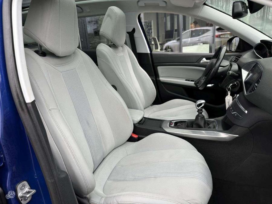 Синий Пежо 308 2019 в Каунас, объемом двигателя 1.20 л и пробегом 170 тыс. км за 7200 €, фото 8 на AUTOMOTO.COM.LV