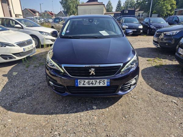 Blue Peugeot 308 2019 in Taurage, with an engine capacity of 1.20 L and mileage of 164 thousand km for 4900 €, photo 1 on AUTOMOTO.COM.LV