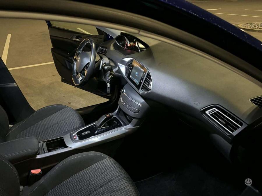 Zils Peugeot 308 2019 Klaipėda, ar dzinēja tilpumu 1.50 L un nobraukumu 205 tūkst. km par 6900 €, foto 9 vietnē AUTOMOTO.COM.LV