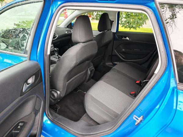 Zils Peugeot 308 2021 Tauragė, ar dzinēja tilpumu 1.50 L un nobraukumu 151 tūkst. km par 5950 €, foto 8 vietnē AUTOMOTO.COM.LV