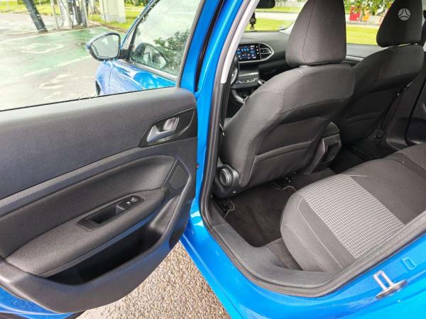 Zils Peugeot 308 2021 Tauragė, ar dzinēja tilpumu 1.50 L un nobraukumu 151 tūkst. km par 5950 €, foto 9 vietnē AUTOMOTO.COM.LV