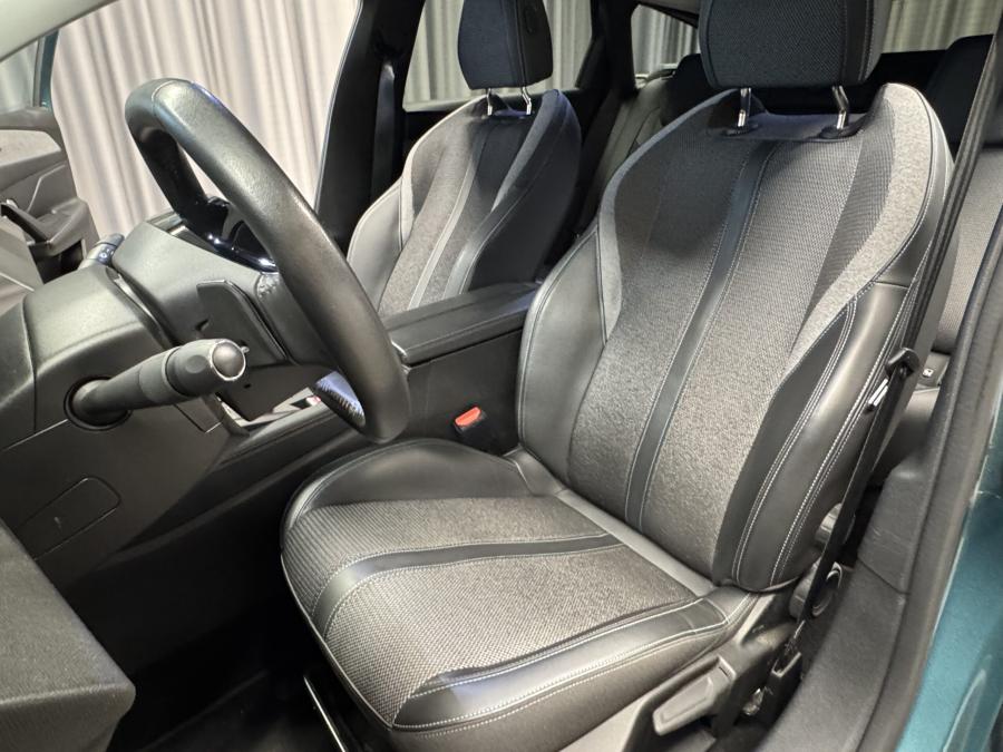 Zils Peugeot 308 2022 Rīga, ar dzinēja tilpumu 1.50 L un nobraukumu 213 tūkst. km par 13990 €, foto 13 vietnē AUTOMOTO.COM.LV