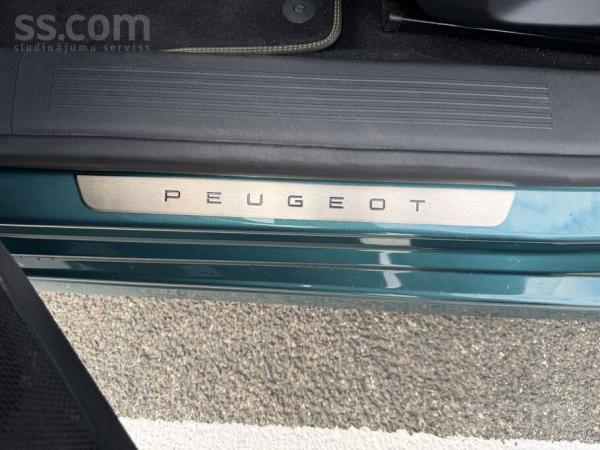 Peugeot 308 2023 in Riga on AUTOMOTO.COM.LV Blue Peugeot 308 2023 in Riga, with an engine capacity of 1.20 L and mileage of 51 thousand km for 19900 €, photo 7 on AUTOMOTO.COM.LV