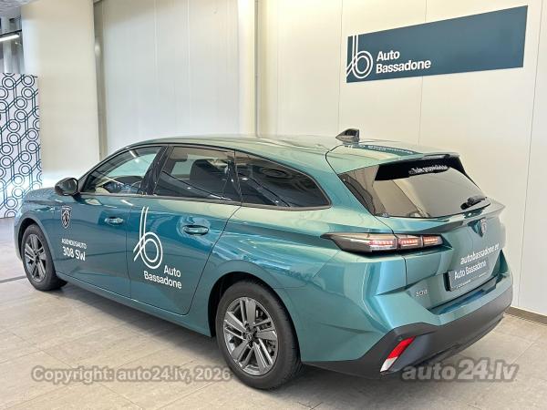 Zils Peugeot 308 2024 Tallina, ar dzinēja tilpumu 1.20 L un nobraukumu 31 tūkst. km par 18900 €, foto 4 vietnē AUTOMOTO.COM.LV