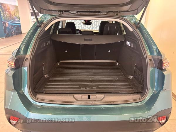 Zils Peugeot 308 2024 Tallina, ar dzinēja tilpumu 1.20 L un nobraukumu 31 tūkst. km par 18900 €, foto 6 vietnē AUTOMOTO.COM.LV