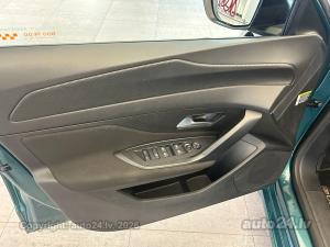 Zils Peugeot 308 2024 Tallina, ar dzinēja tilpumu 1.20 L un nobraukumu 31 tūkst. km par 18900 €, foto 9 vietnē AUTOMOTO.COM.LV