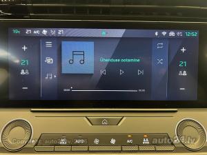 Zils Peugeot 308 2024 Tallina, ar dzinēja tilpumu 1.20 L un nobraukumu 31 tūkst. km par 18900 €, foto 16 vietnē AUTOMOTO.COM.LV
