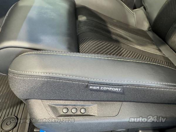 Zils Peugeot 308 2025 Tallina, ar dzinēja tilpumu 1.50 L un nobraukumu 18 tūkst. km par 27900 €, foto 8 vietnē AUTOMOTO.COM.LV