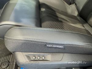 Zils Peugeot 308 2025 Tallina, ar dzinēja tilpumu 1.50 L un nobraukumu 18 tūkst. km par 27900 €, foto 9 vietnē AUTOMOTO.COM.LV