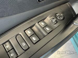 Zils Peugeot 308 2025 Tallina, ar dzinēja tilpumu 1.50 L un nobraukumu 18 tūkst. km par 27900 €, foto 10 vietnē AUTOMOTO.COM.LV