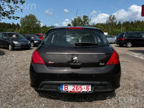Brown Peugeot 308 2011 in Valmiera, with an engine capacity of 1.60 L and mileage of 0 thousand km for 3350 €, photo 4 on AUTOMOTO.COM.LV