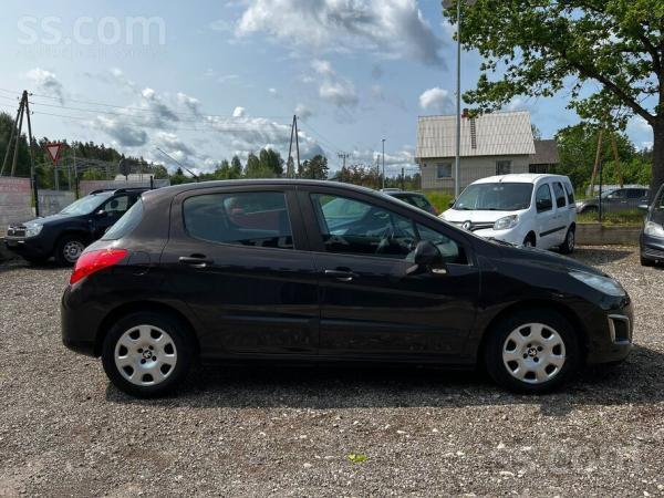 Brown Peugeot 308 2011 in Valmiera, with an engine capacity of 1.60 L and mileage of 0 thousand km for 3350 €, photo 6 on AUTOMOTO.COM.LV